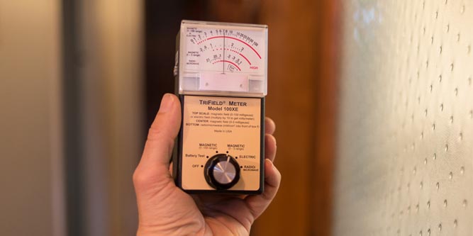 Reviews of the Best EMF Meters & Detectors 2018-2019