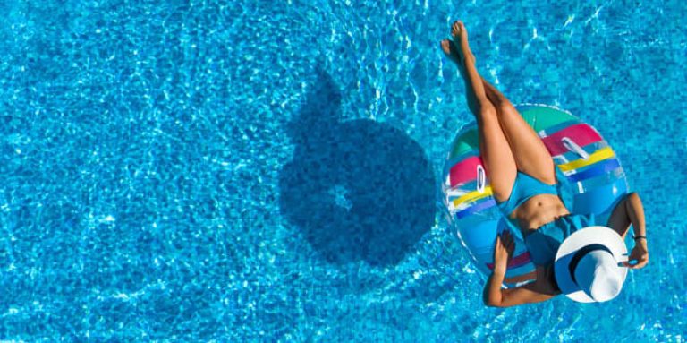 A Helpful Guide to the Best Automatic Pool Leveler in 2023 - Nerd Techy