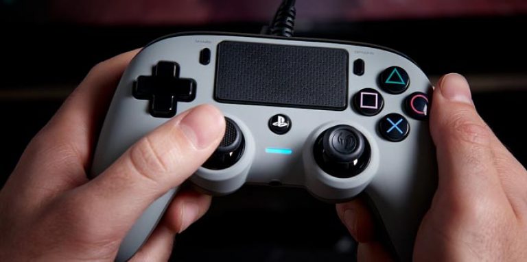 Ultimate Guide to 2021's Best Wired PS4 Controllers