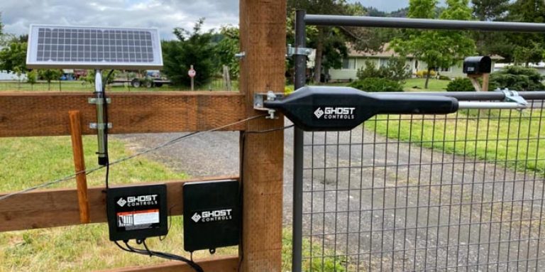 Guide to the Best Solar Powered Automatic Gate Opener Kit - Nerd Techy