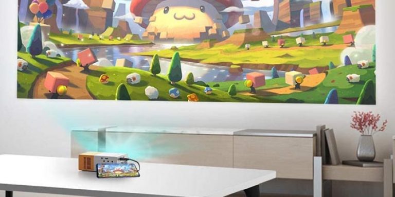 Review of the PVO YG300 Mini Projector - Nerd Techy