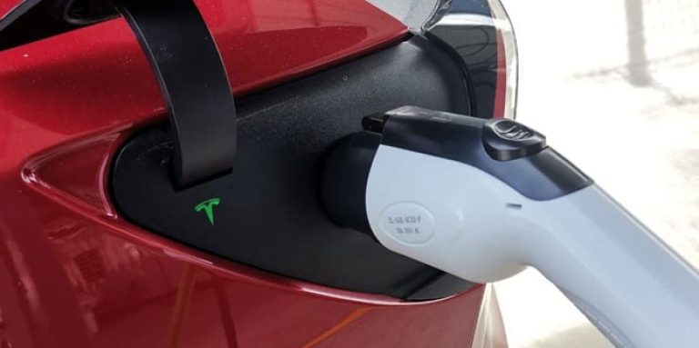 Guide to the Best Tesla to J1772 Charging Adapter - Nerd Techy