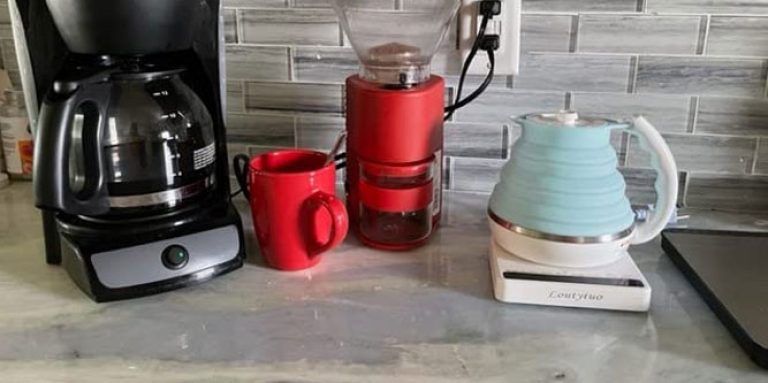 5 Best Low Wattage Electric Kettle for RV and Travel [2023]