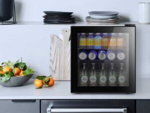 Best Gaming Mini Fridge for Gamers in 2023 - Nerd Techy