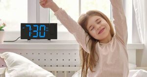 Best Projection Alarm Clocks to Display Time on a Wall or Ceiling (2023)