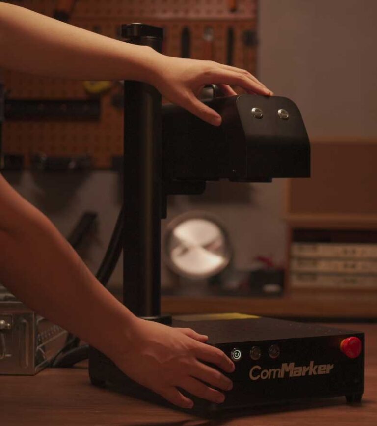 First-Look at the ComMarker B4 Laser Engraver - Nerd Techy