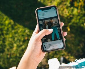 How to Tell If Someone Else Is Using Your Instagram Account - Nerd Techy