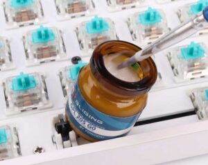 Best Lube for Keyboard Switches and Stabilizers [Guide for 2024] - Nerd ...