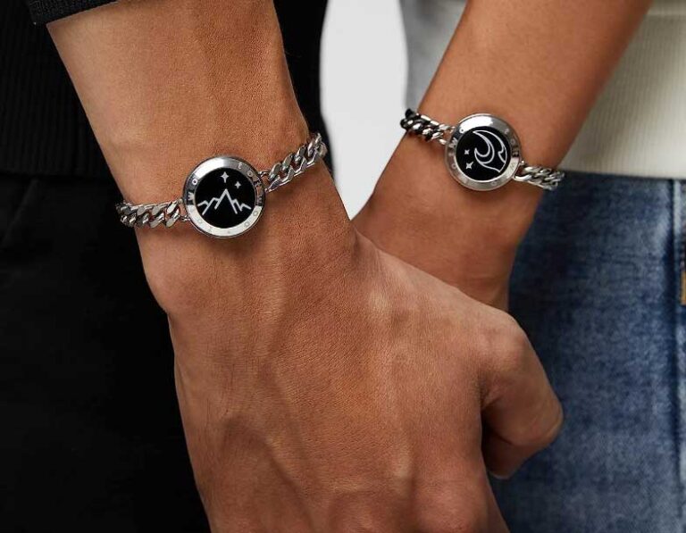 3 Best Long Distance Touch Bracelets for Couples in 2023 - Nerd Techy