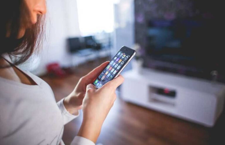 How to Forward Voicemail Messages from Your iPhone - Nerd Techy