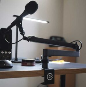 6 Best Low Profile Microphone Arms in 2023 - Nerd Techy