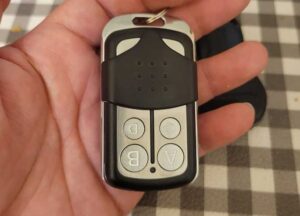 5 Best Universal Garage Door Remotes in 2023 - Nerd Techy