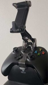 6 Best Xbox Controller Phone Mounts for Mobile Gaming in 2023 - Nerd Techy