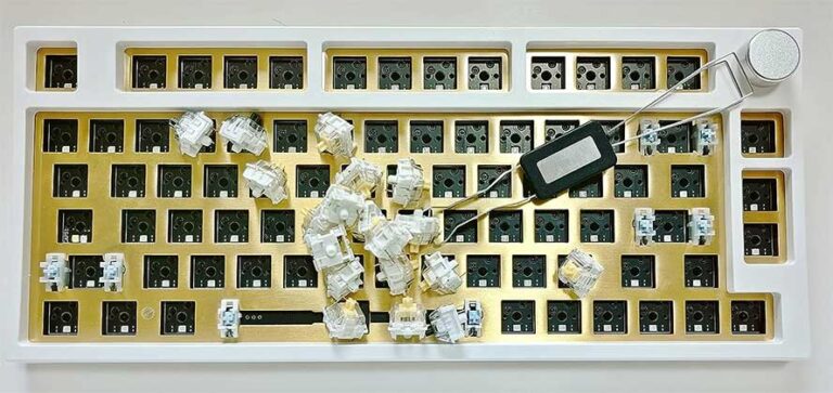 5 Best 75% Mechanical Keyboards (for 2023) - Nerd Techy