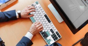 3 Best Ways to Take Keys Off Your Keyboard [How to Guide] - Nerd Techy