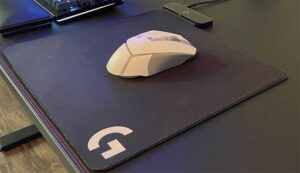 5 Best Wireless Charging Mouse Pads [2023 Updated]