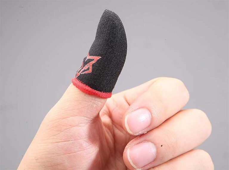 5 Best Finger Sleeves for Mobile Gaming (2023 Guide) - Nerd Techy