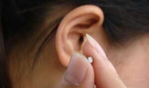 4 Best Mini Hidden Spy Earpieces for Secret Listening in 2023 - Nerd Techy