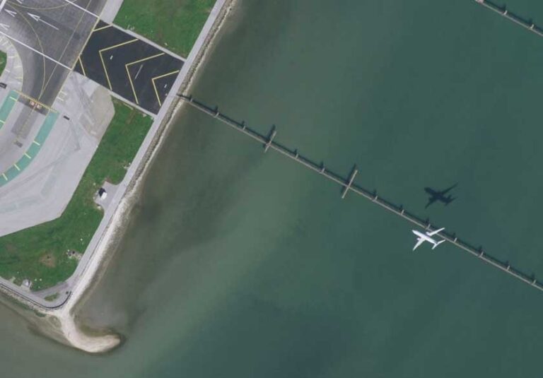 Why Does Google Maps Remove Airplanes from Being Viewed? - Nerd Techy