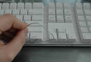 3 Best Ways to Take Keys Off Your Keyboard [How to Guide] - Nerd Techy