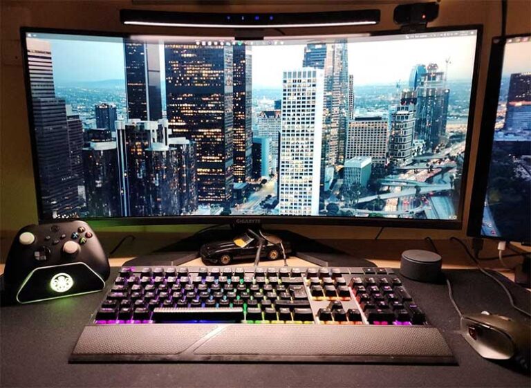 3 Best Curved Monitor Light Bars [2023] - Nerd Techy