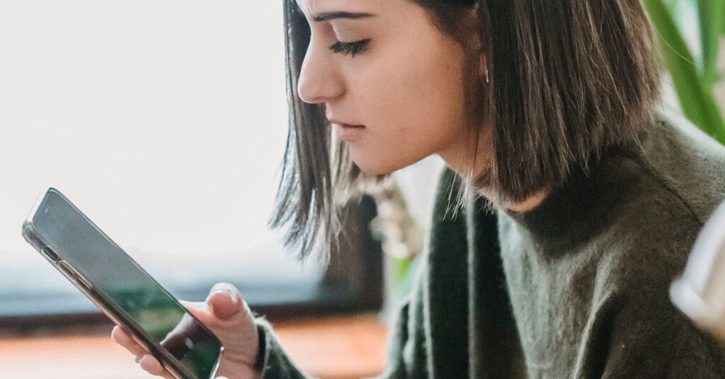 How to Fix "Someone Has Access to Your Screen" com.android.systemui