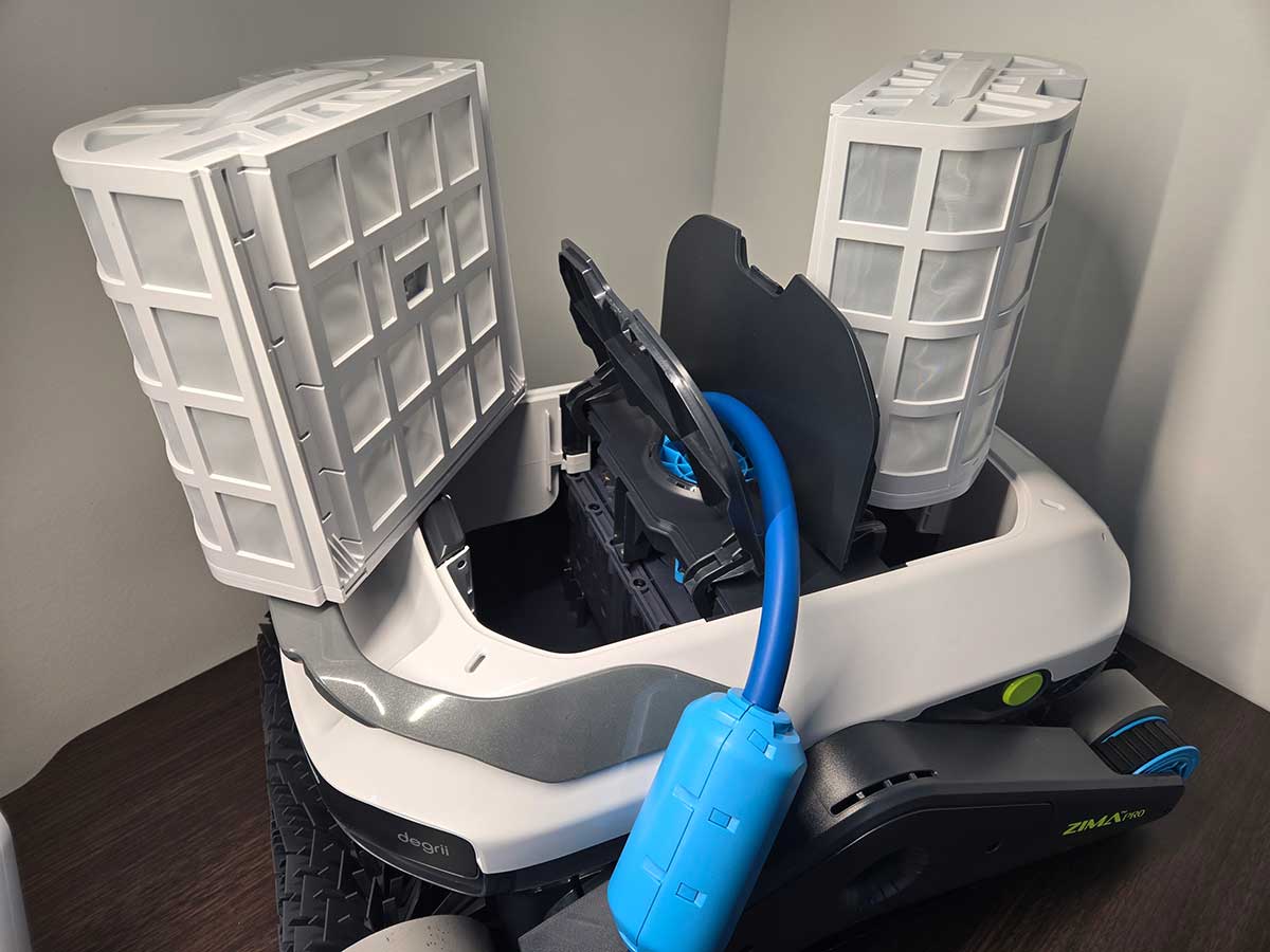 A Closer Look at the Degrii Zima Pro Robotic Pool Cleaner - Nerd Techy