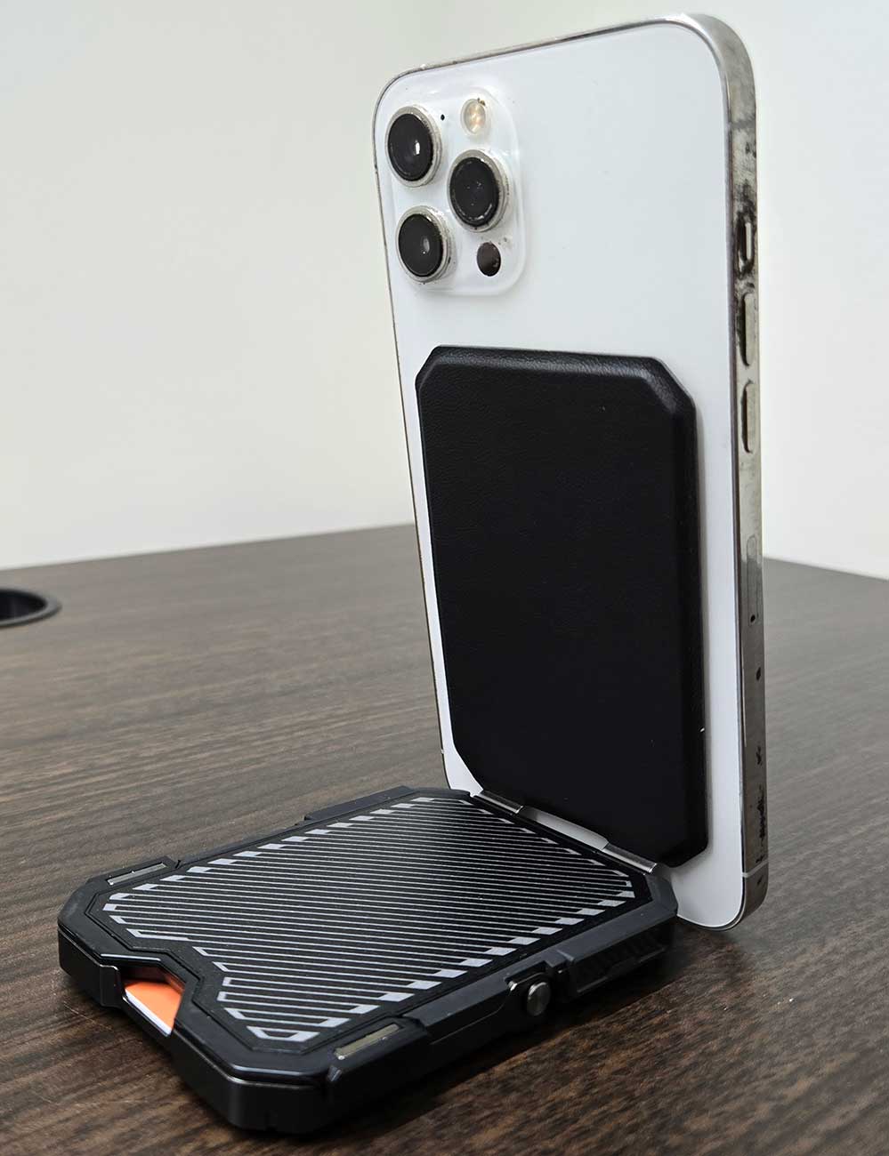 My Honest Thoughts on the SUPCASE Magflip Stand (MagSafe Wallet ...